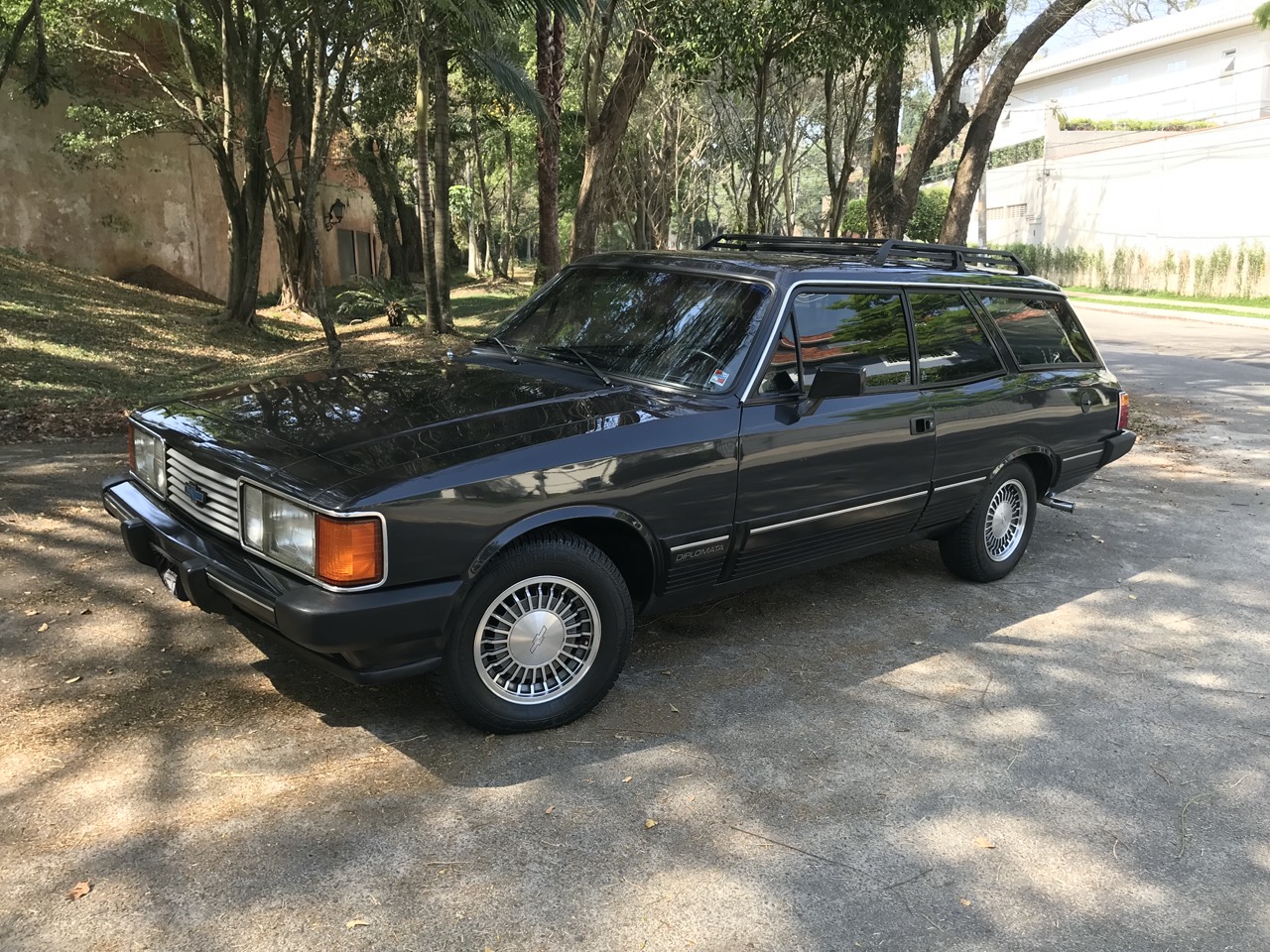 CARAVAN DIPLOMATA: automática e na mesma garagem há 20 anos – Garagem ...