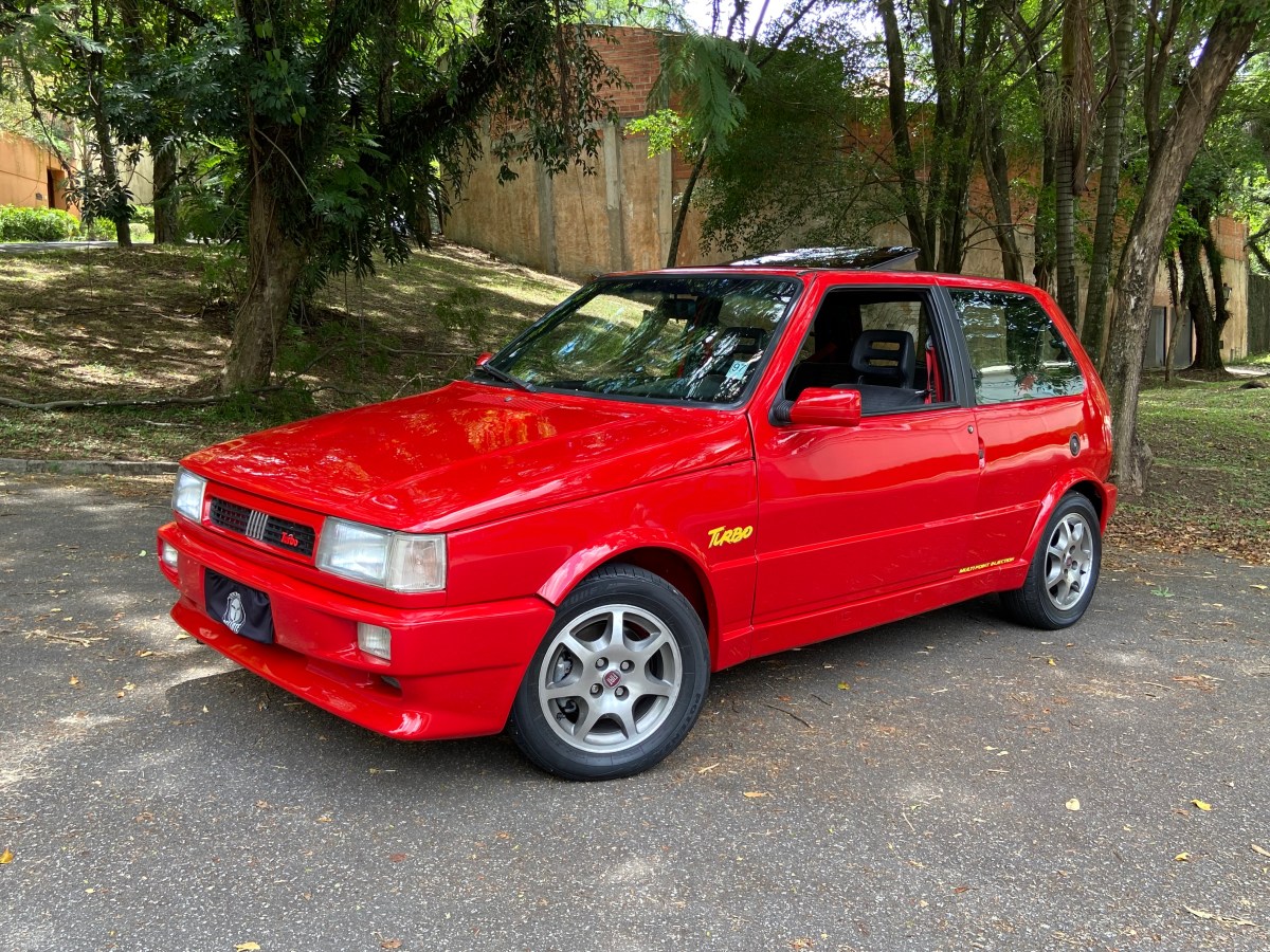 UNO TURBO: A SÍNTESE DA ESPORTIVIDADE DOS ANOS 90 – Garagem do Bellote