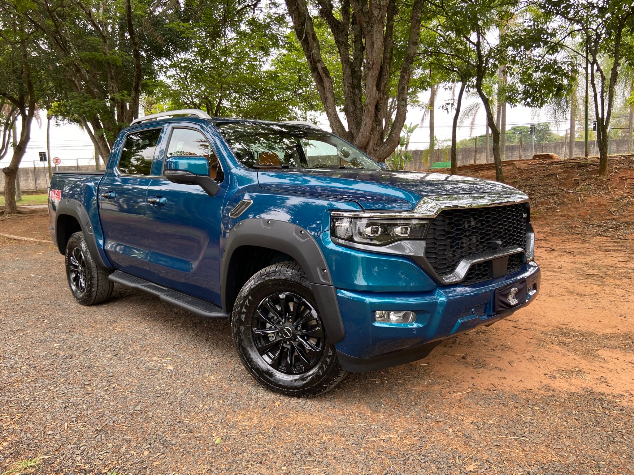 TUNLAND V9: a picape diesel meio-híbrida – Garagem do Bellote